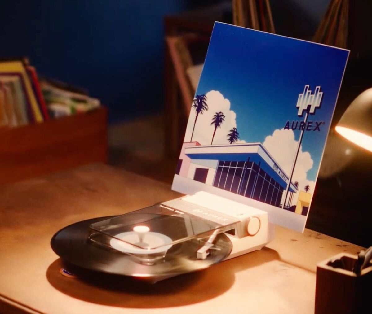 Toshiba Aurex AX-RP10 Bluetooth Turntable Plays Vinyl On-the-Go