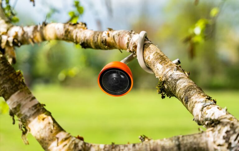 Wonder Blocks is Smart Modular Habitat for Backyard Pollinators