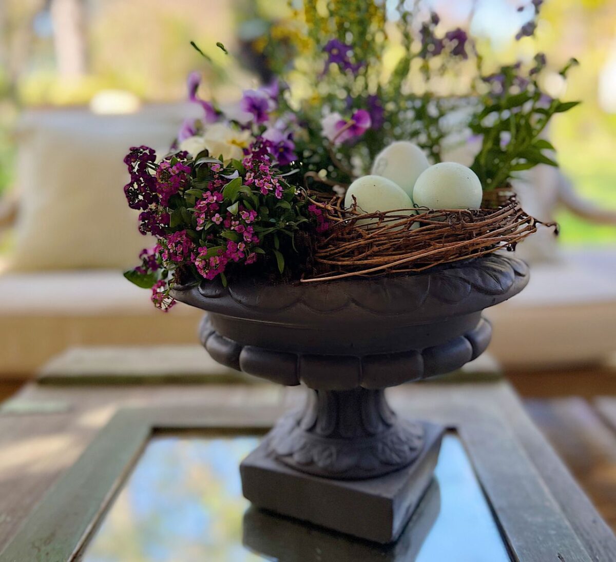 15 Eggciting DIY Outdoor Easter Decorations to Try This Spring
