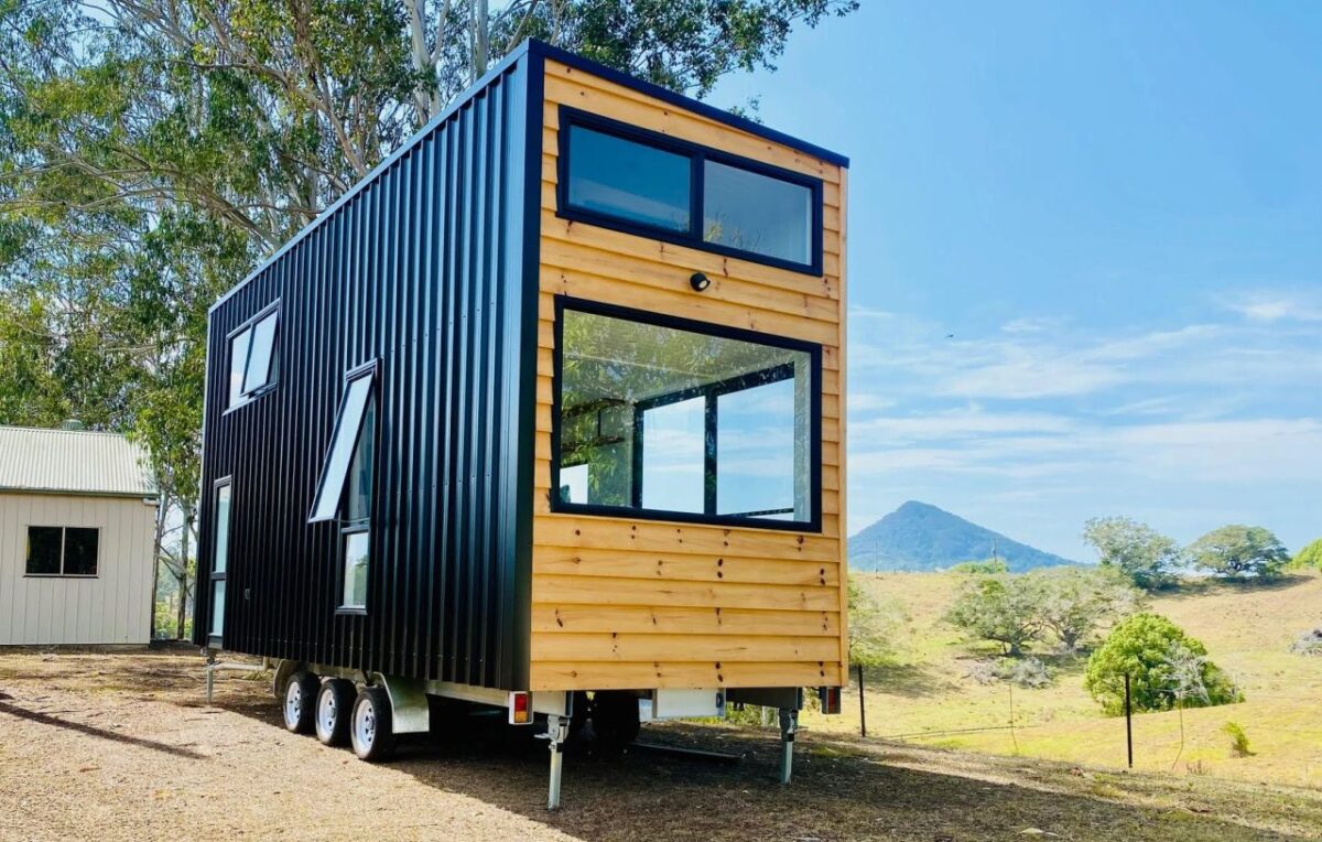 Dual-Loft Avanti Plus Tiny House is in Harmony With Nature