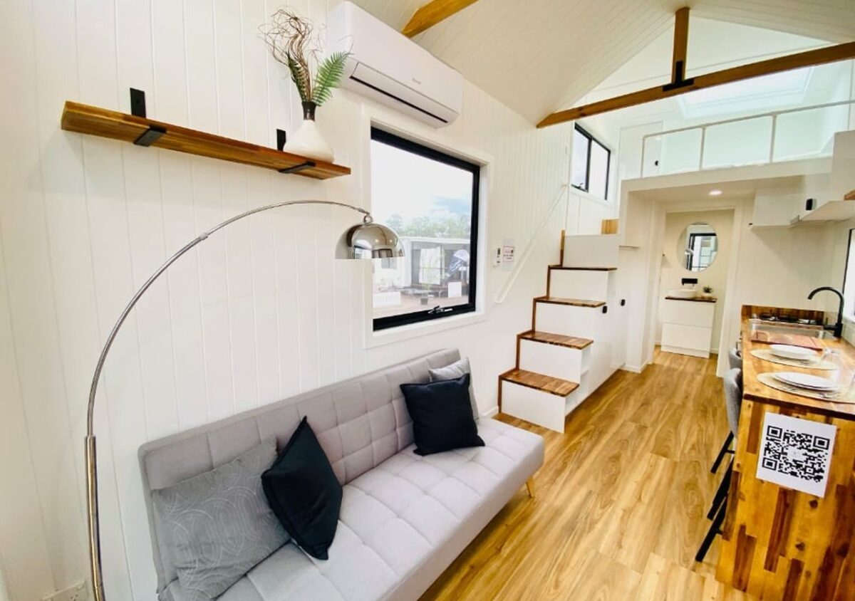 Mondo Tiny House has Impeccable, Space-Saving Layout