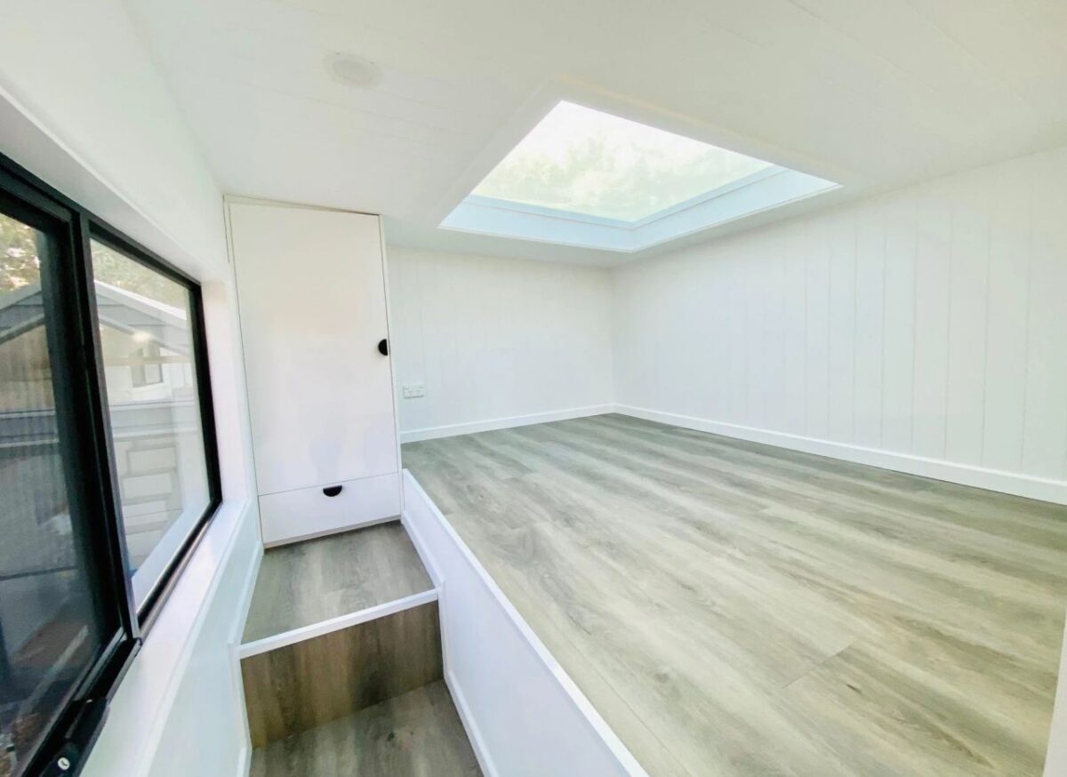 Dual-Loft Avanti Plus Tiny House is in Harmony With Nature