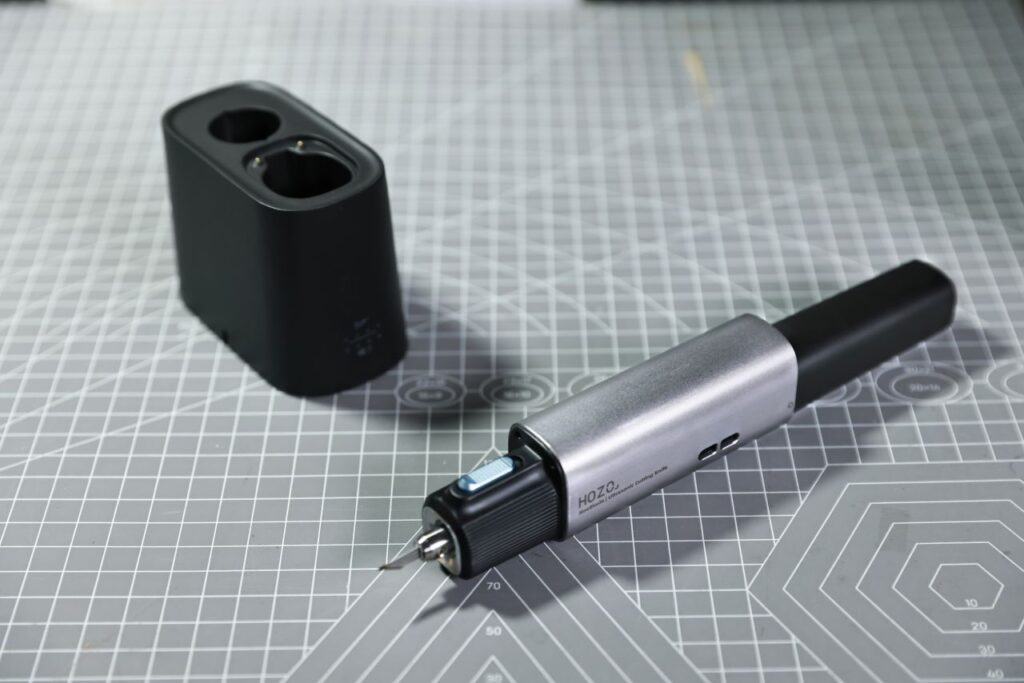 NeoBlade Wireless Ultrasonic Cutter is Everything a DIYer Wanted