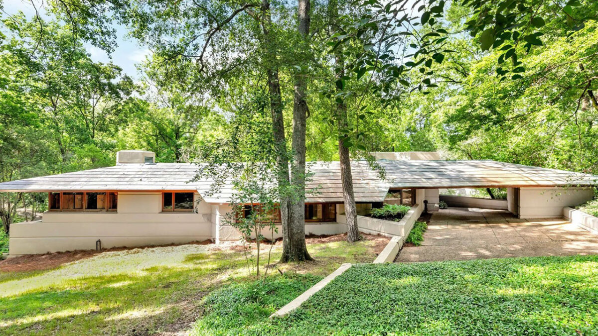 Frank Lloyd Wright-Designed House in Mississippi is up for Sale