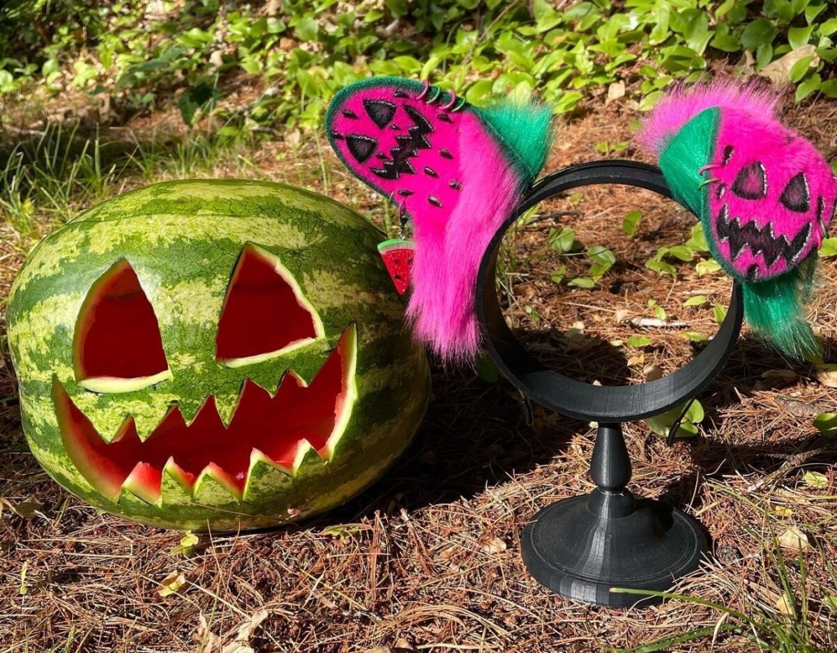 Summerween Décor Ideas You Can Do This Weekend