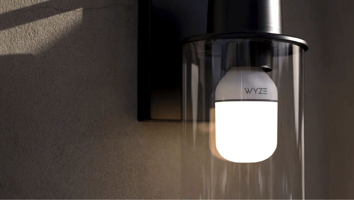 Wyze Bulb Cam Turns Your Light Socket Into Security Hub
