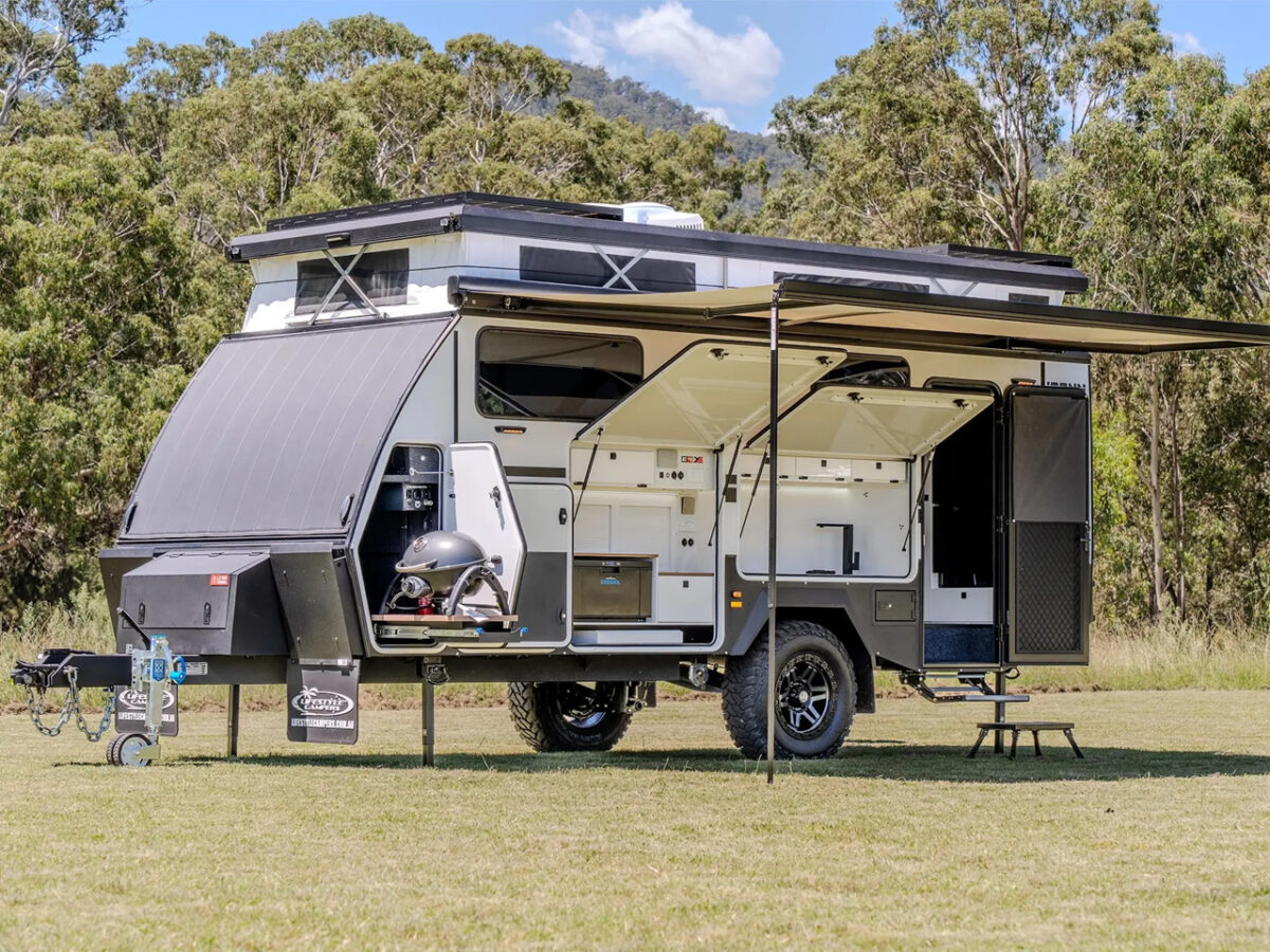 Iconn E4 XK Off-Grid Ready Trailer is Built for True Independence