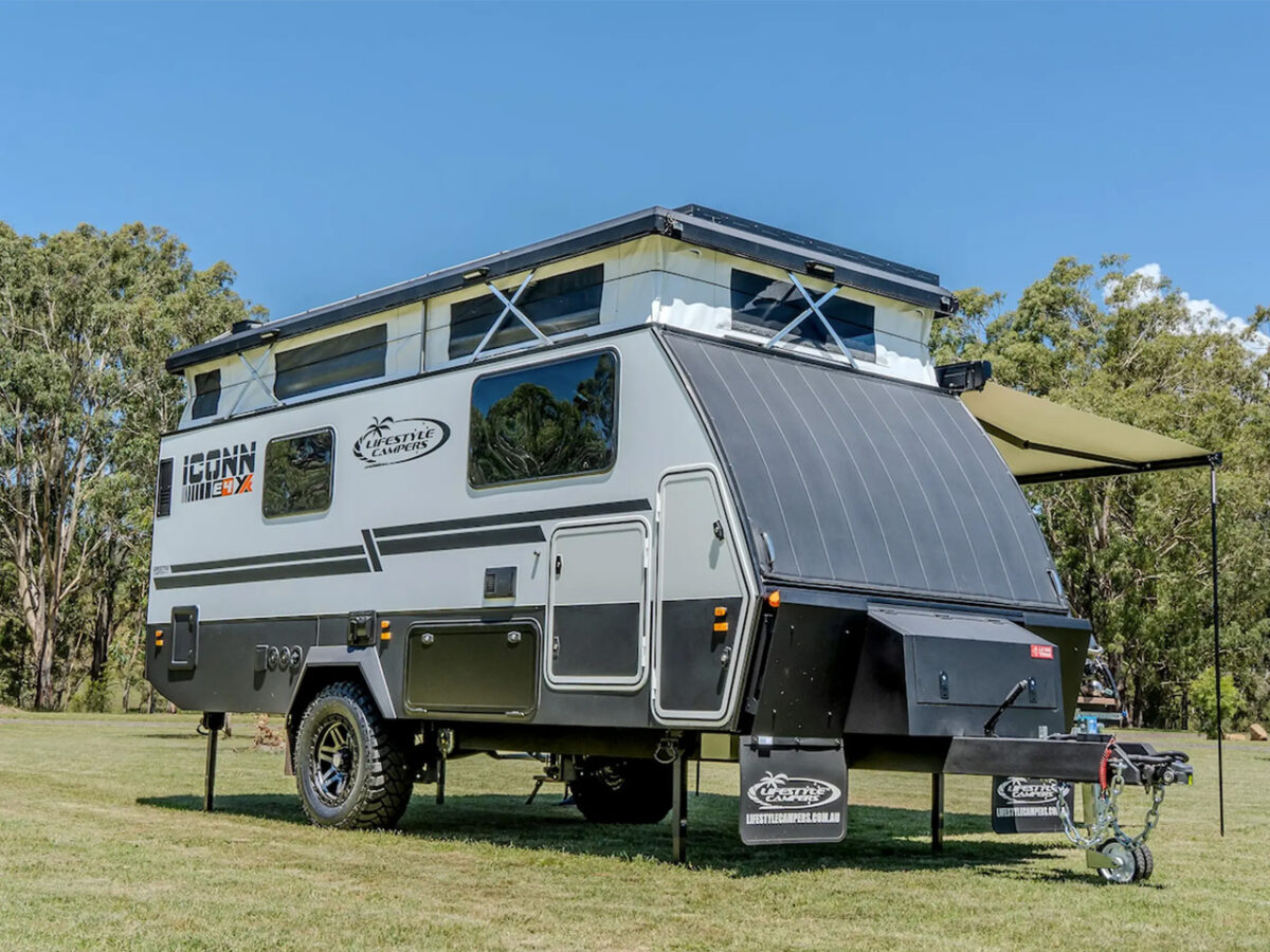 Iconn E4 XK Off-Grid Ready Trailer is Built for True Independence