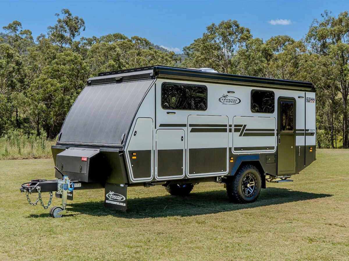 Iconn E4 XK Off-Grid Ready Trailer is Built for True Independence