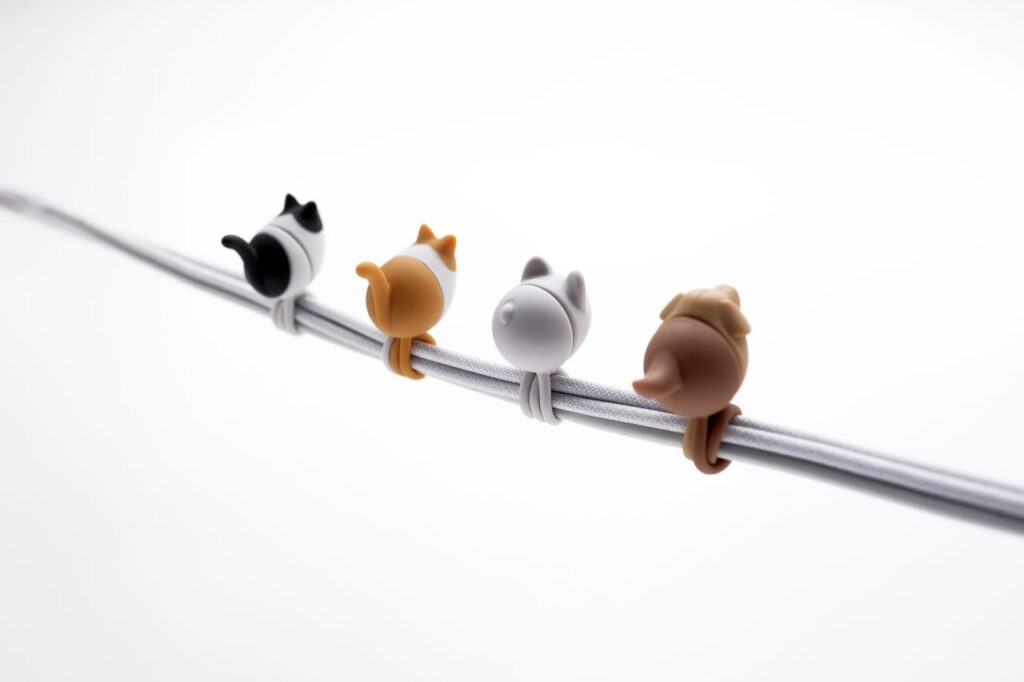 Dog-Shaped Magnetic Organizer Sorts Cable Clutter for Good