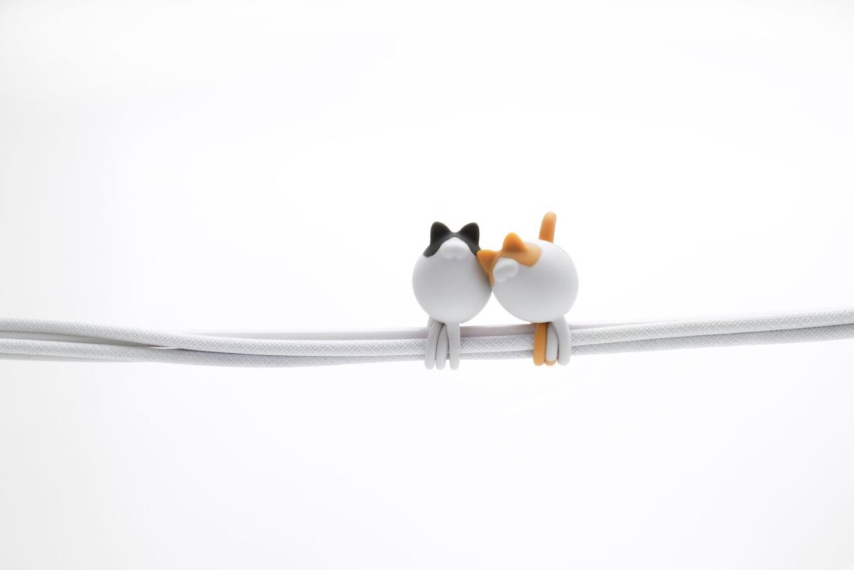 Dog-Shaped Magnetic Organizer Sorts Cable Clutter for Good