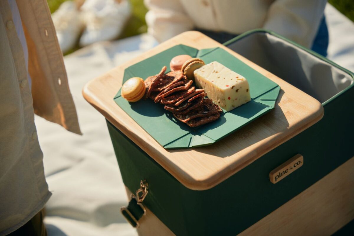 Nomad Box is All-in-one Picnic Basket, Backpack and Cooler