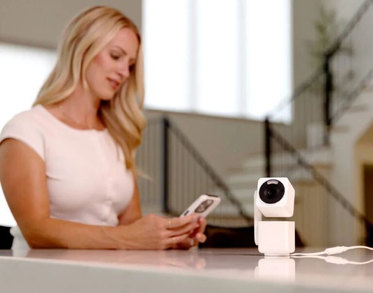Wyze Cam Pan V4 Security Camera has Pan-And-Tilt Function