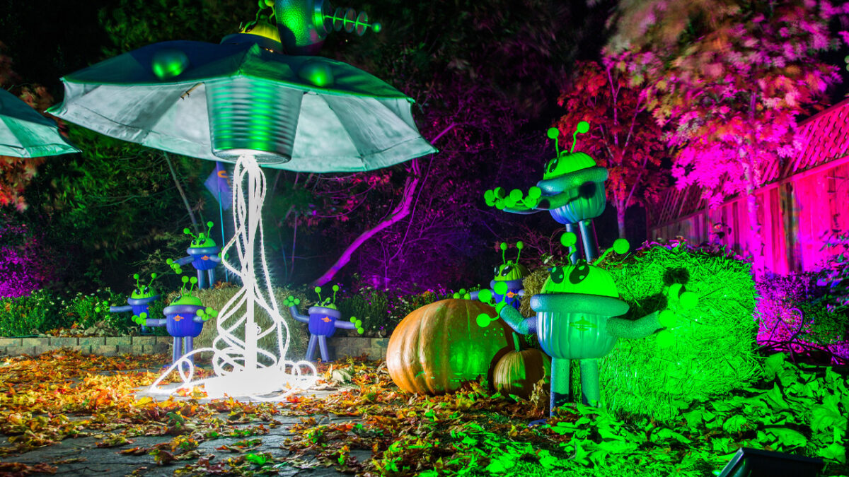 DIY Alien Halloween Decoration Ideas for Eerie Extraterrestrial Fun
