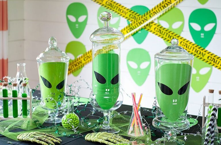 DIY Alien Halloween Decoration Ideas for Eerie Extraterrestrial Fun