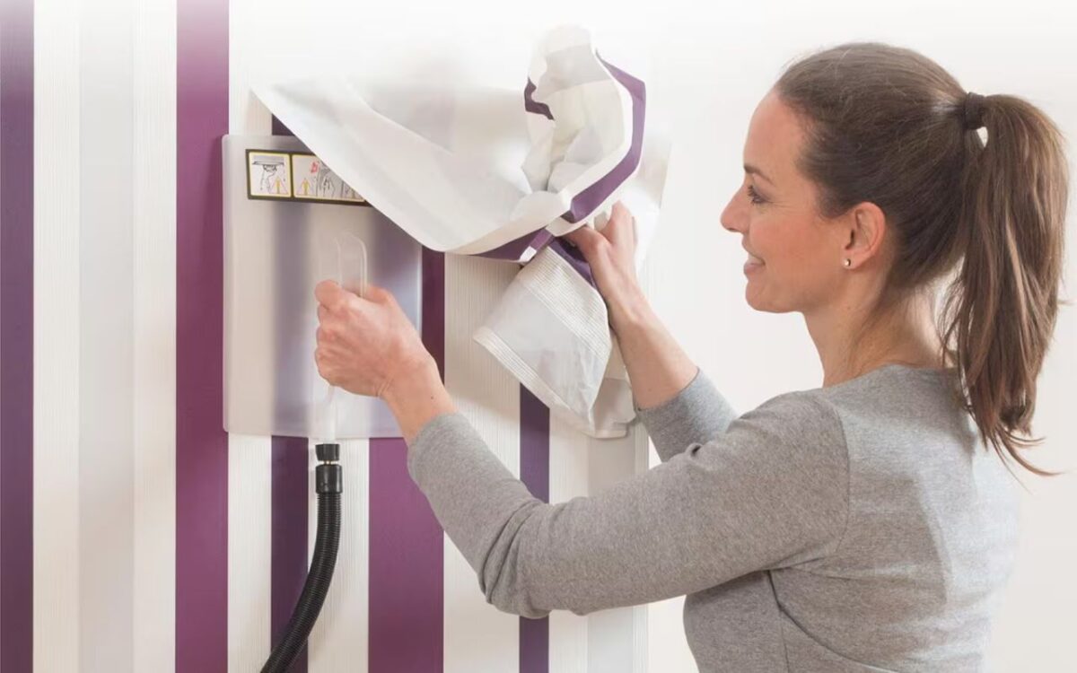How to Remove Wallpaper Efficiently in Four Methods: A DIY Guide