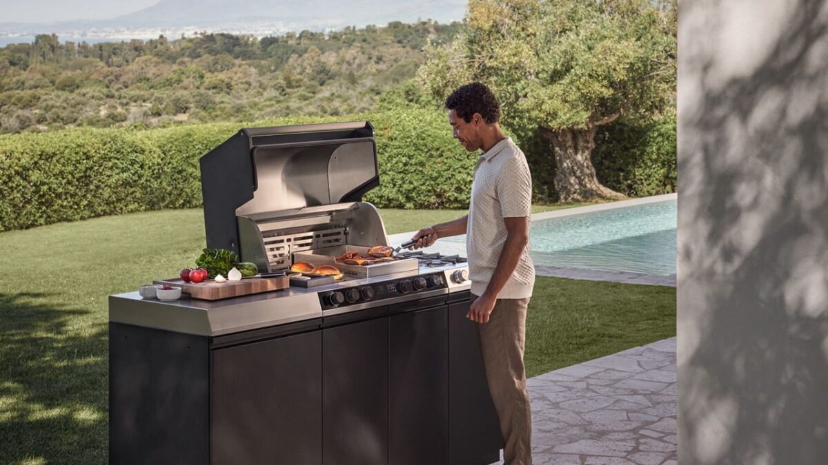Miele Fire Pro IQ Outdoor Gas Grill Automates Heat to Cook Better