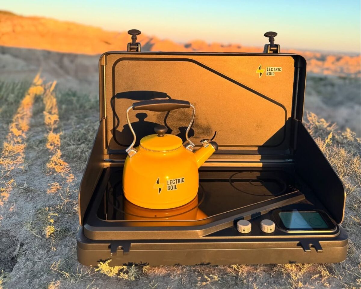 Overlander Battery-Powered Induction Cooks in Wild Without Fire Risks