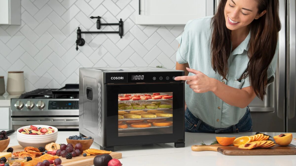 COSORI Food Dehydrator Preserves Food Safely at 10% Off