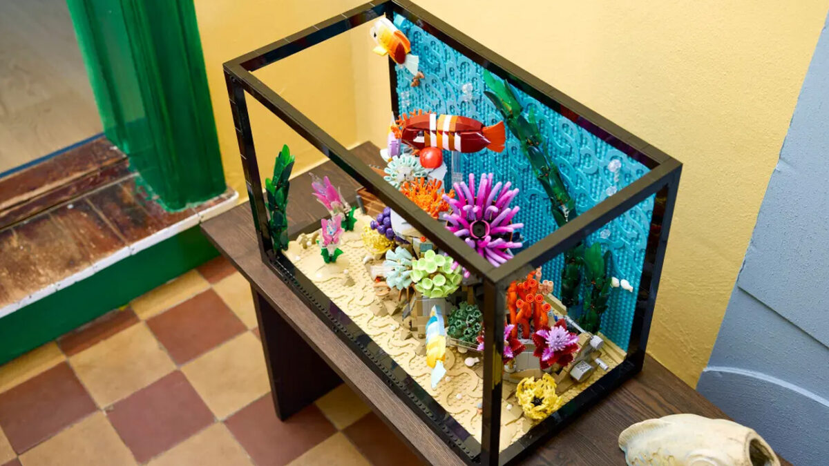 Build Aquatic World With 4,154-Piece Tropical Aquarium LEGO Set