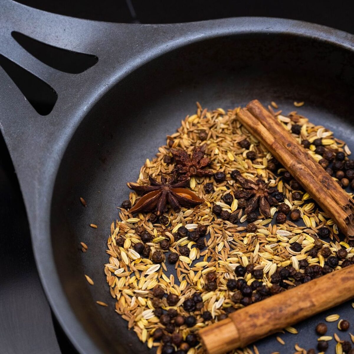 Solidteknics Polished Iron Cookware Makes Cooking Smoother