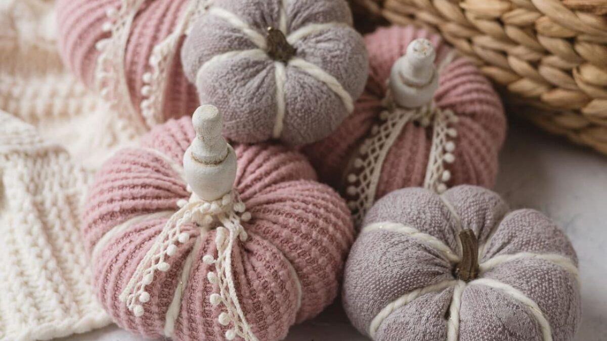 DIY Sweater Pumpkin: Easy Tutorial on how to Upcycle Right