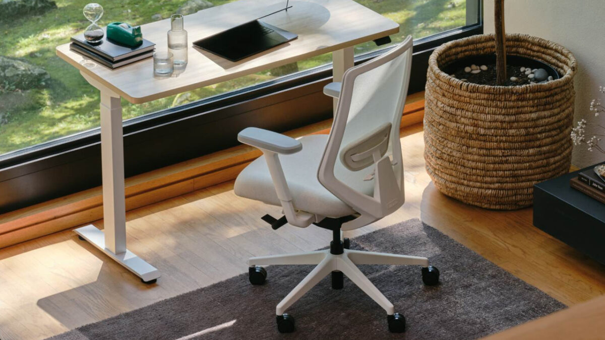 Branch Ergonomic Chair Pro Will Elevate Work From Home Experience