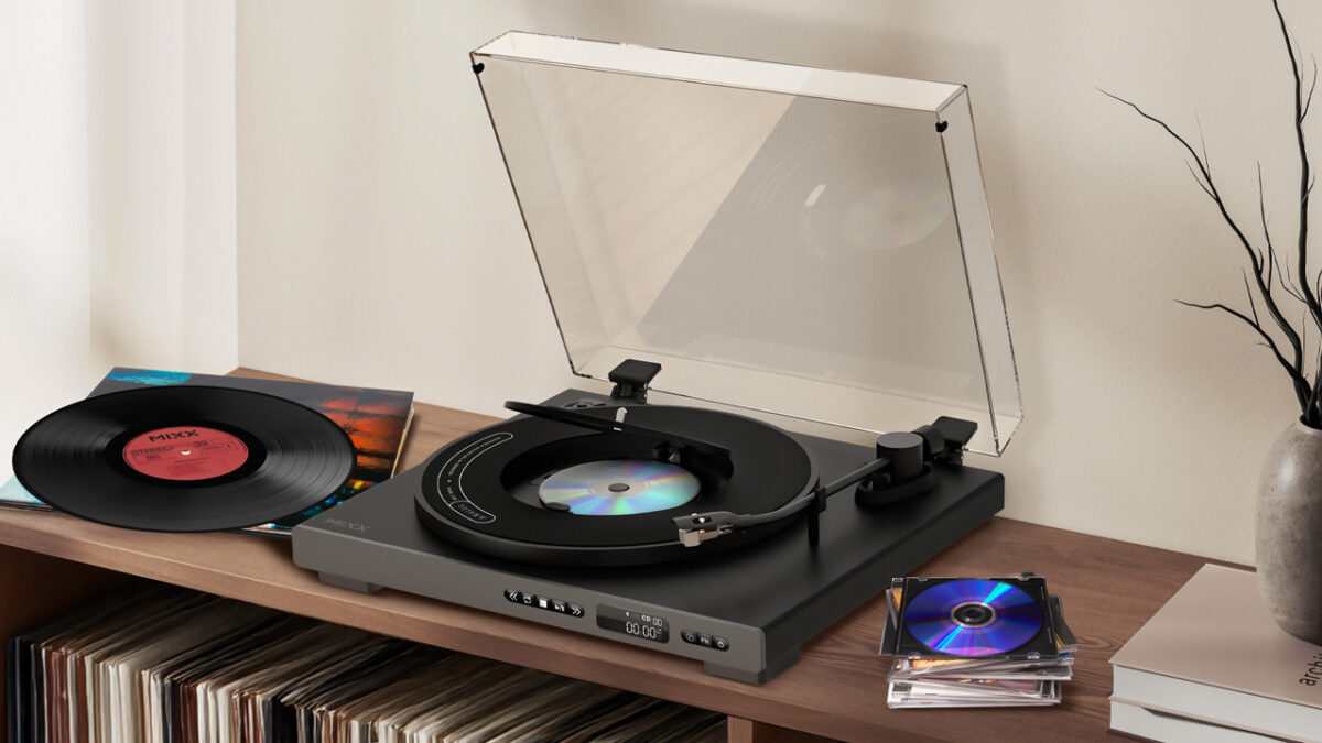 Mixx Audio Analog Plus 2-In-1 Turntable Conceals a CD Player
