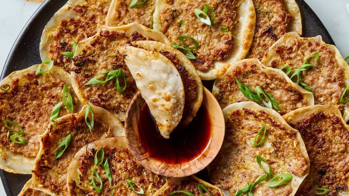 Best New Year’s Party Appetizers to Ring in 2026 With a Bang