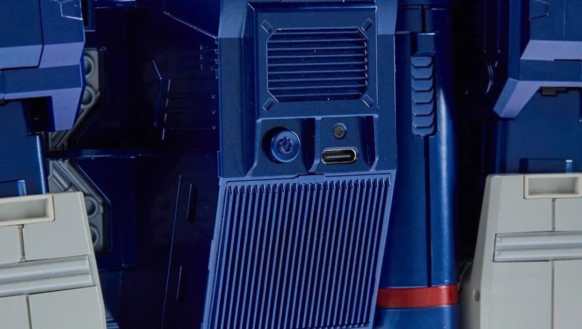 Robosen Soundwave Robot Transforms Into Cassette Player