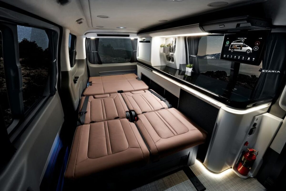 Hyundai Staria Camper Van With Pop-Up Roof & Folding Seats