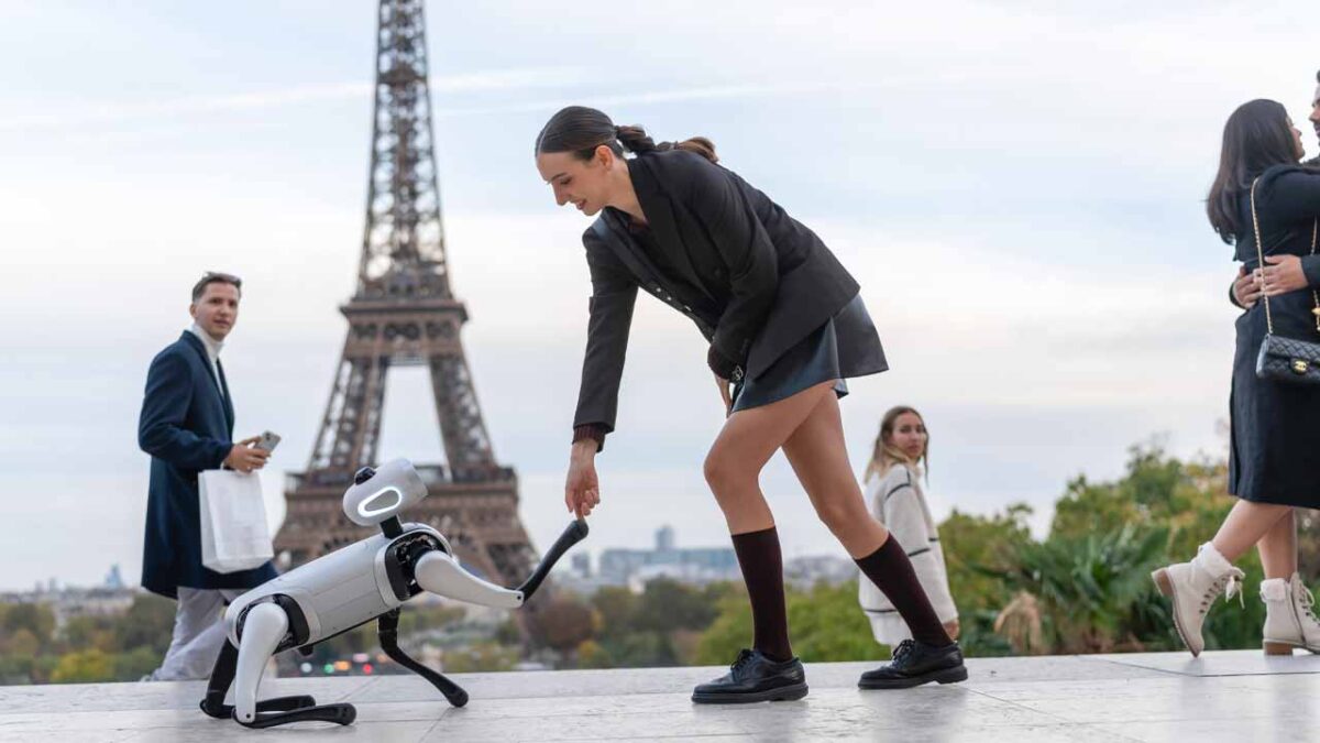VBOT AI Robot Dog Brings a Calm Companion to CES 2026