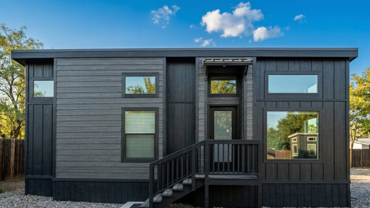 Red Rock Modern Tiny House Packs Comfort and Style in Downsized Footprint